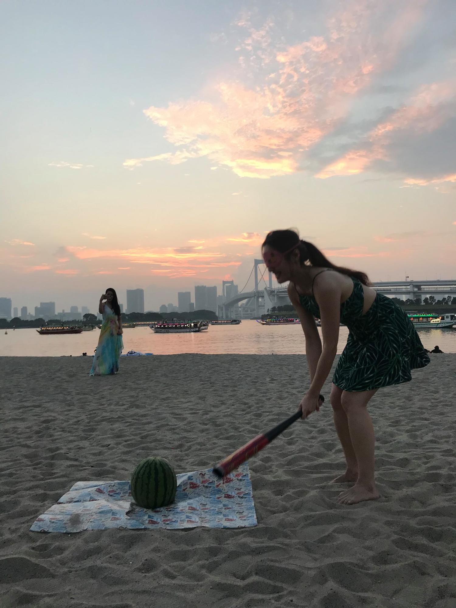 Summer in Japan: Watermelon Splitting 日本の夏：スイカ割 - Rachel Leng